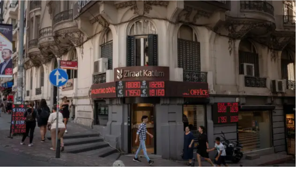 CNBC: Turkey’s lira hits a new record low against the dollar as ...